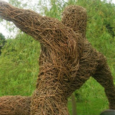 Sara Holmes answers 10 of her most FAQ's about willow sculpture work